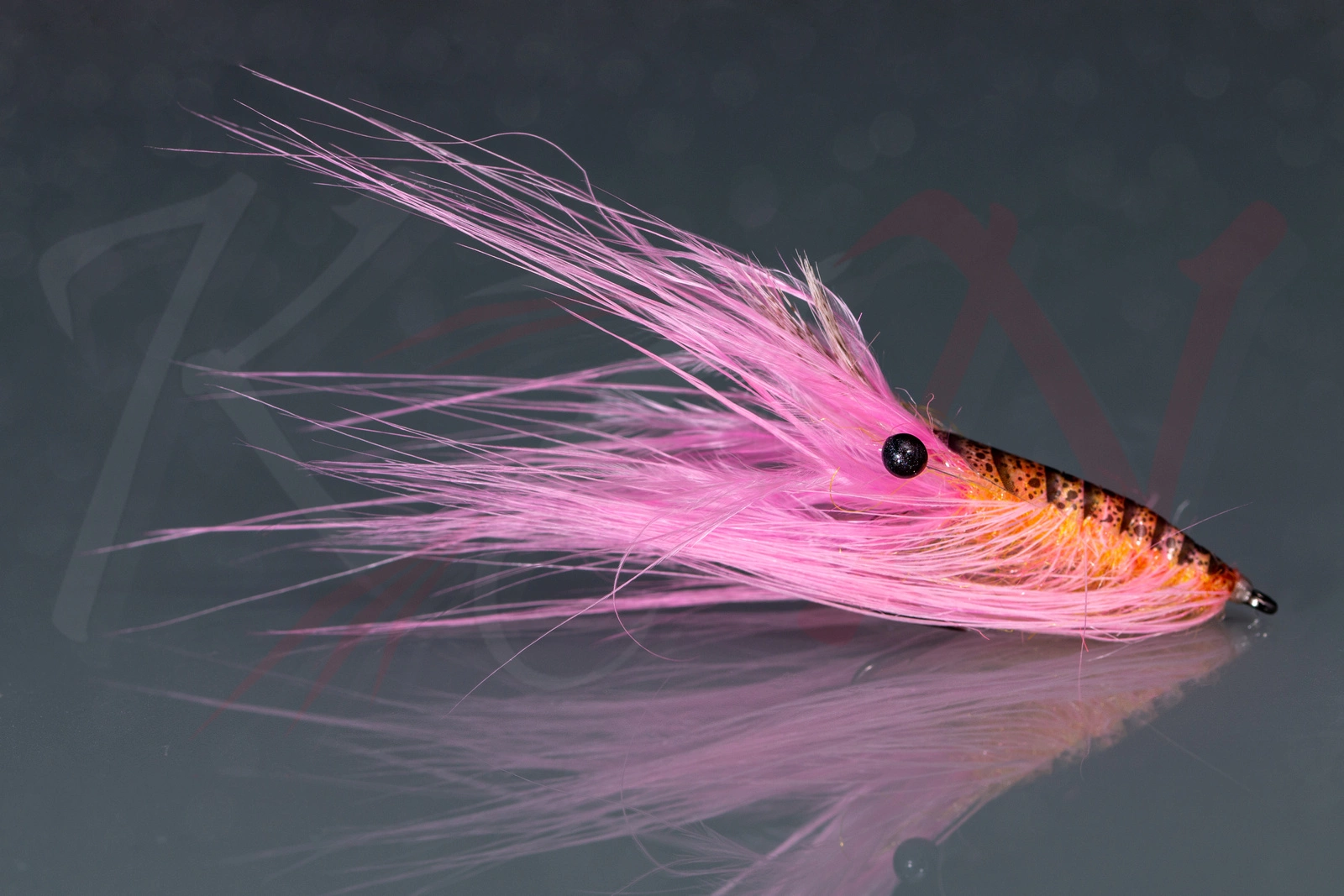 Sea Trout Fly Pattegrisen Shell Pink - The Pink Pig